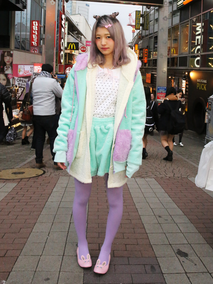 MOEPIのスナップ ミル クリームのパーカ｜ストリートガールズスナップ